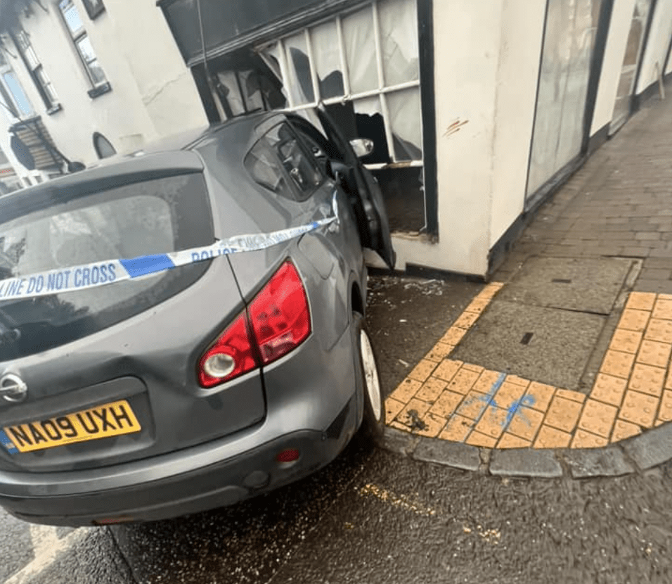 A2 Blocked Following Car Crash into Building %sep% UKNIP