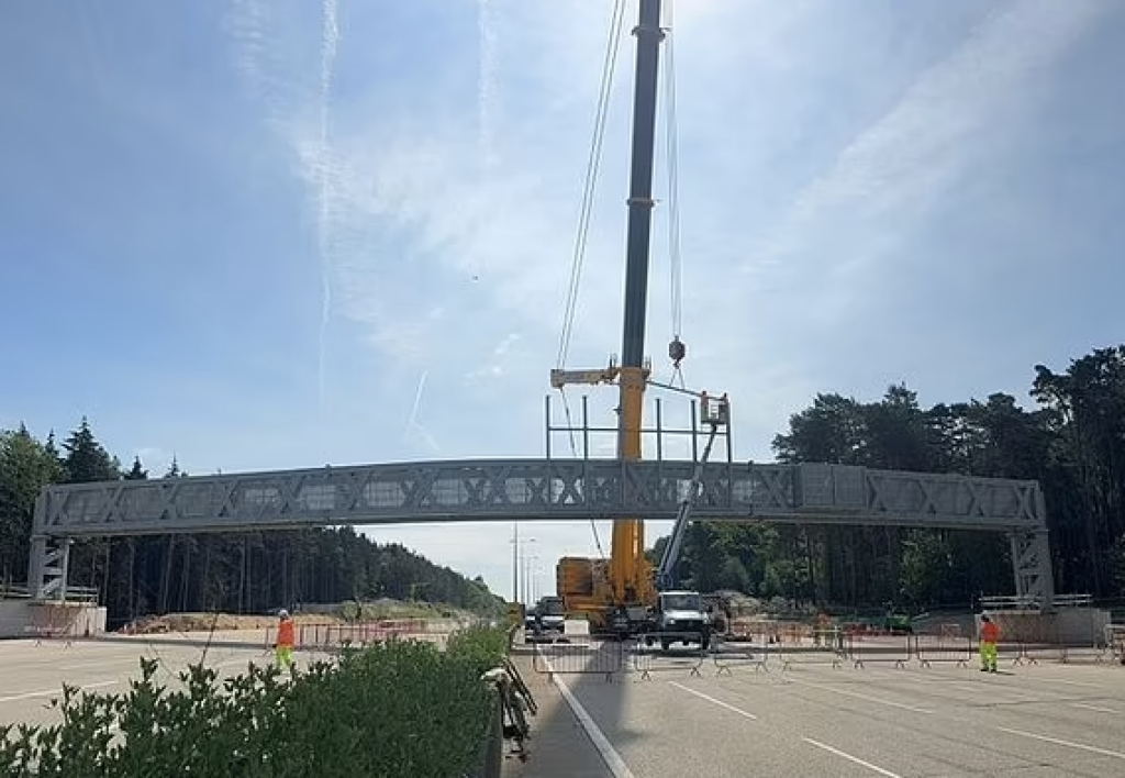M25 Reopens Ahead of Schedule Following Bridge Installation | UKNIP ...