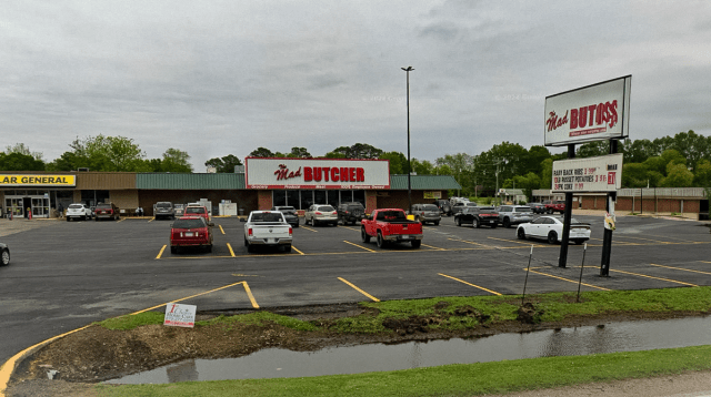 Two Killed, Eight Injured in Shooting at Arkansas Grocery Store - UK ...