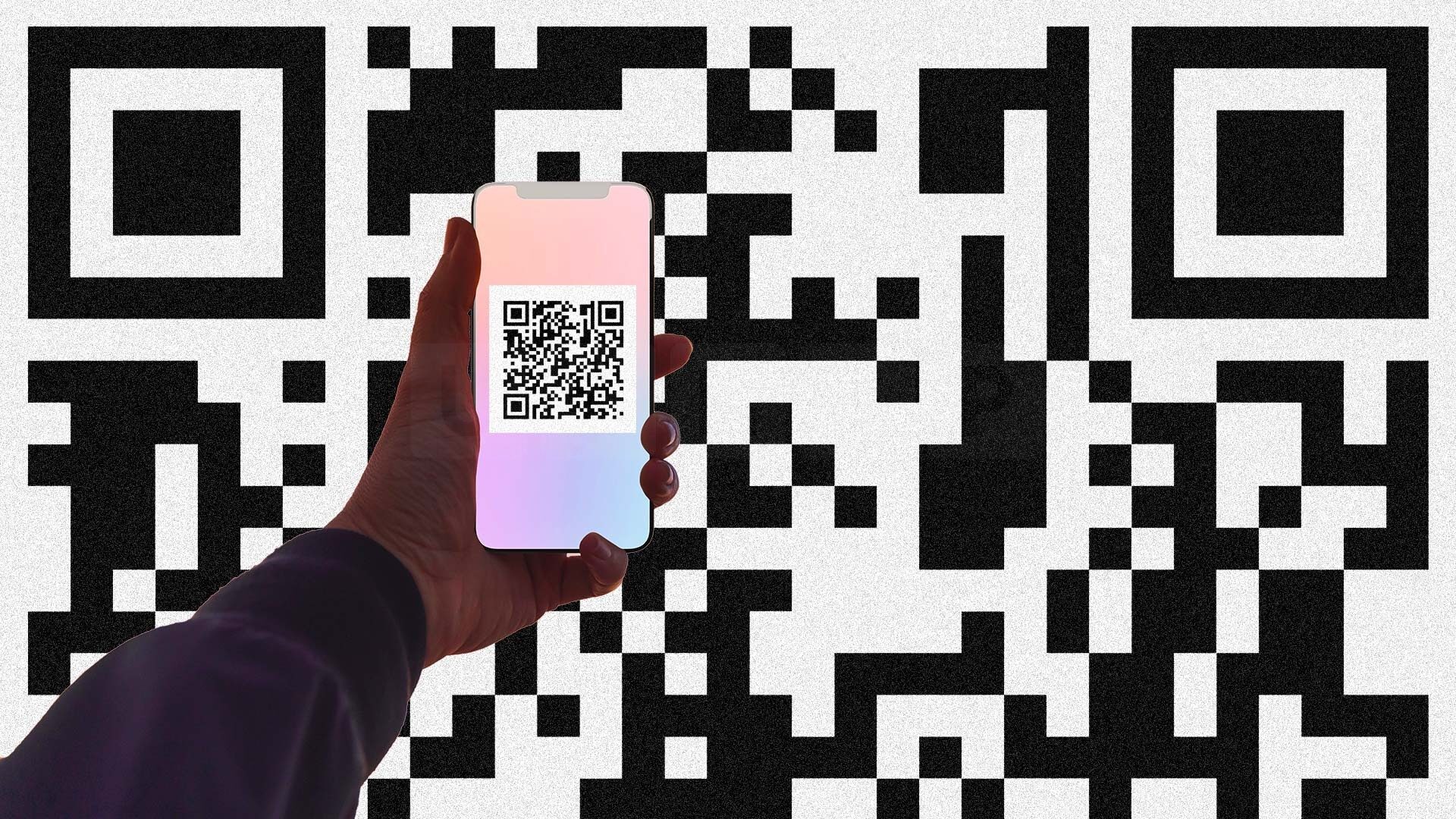 Police Force Warn of Rise in QR Code Fraud - UK News in Pictures