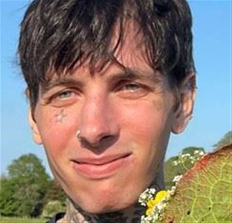 Body Found in Canterbury for Missing Man | UKNIP | UK News in Pictures