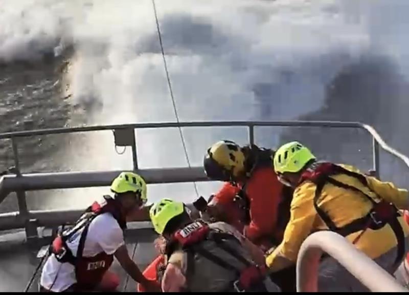 Diver Airlifted After Suffering Suspected Decompression Sickness Near ...