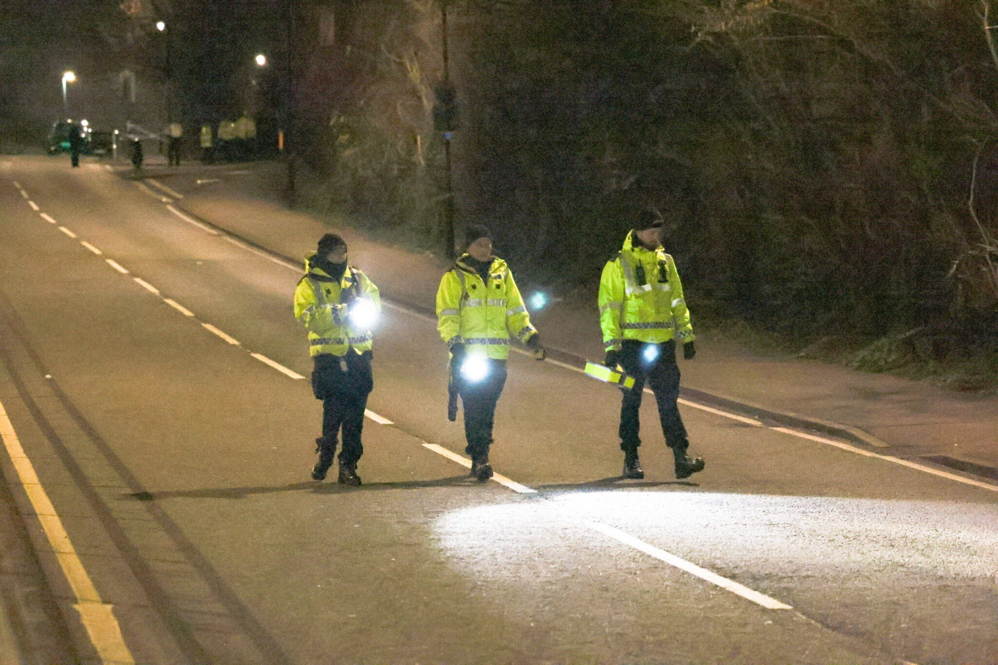 Tragic Plane Crash at Hanningfield Reservoir: Man Found Dead - UKNIP