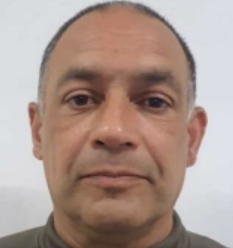 Fugitive on the Run: Police Hunt Arthur Salmon After Prison Break - UKNIP