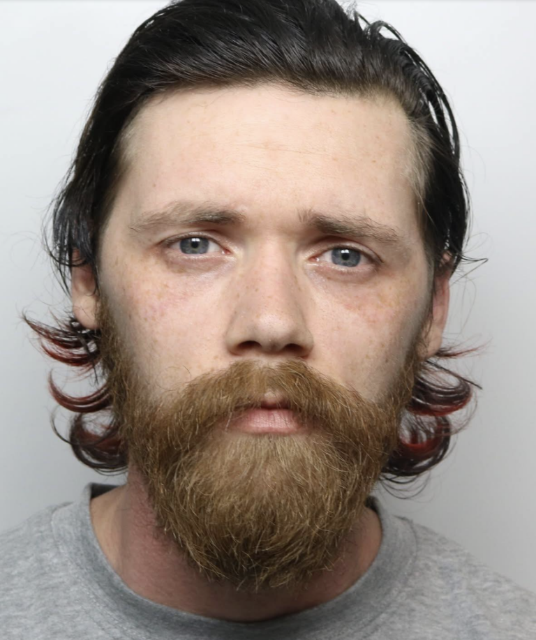 Man Jailed for Machete Attack on Police Officer in Gateshead - UKNIP