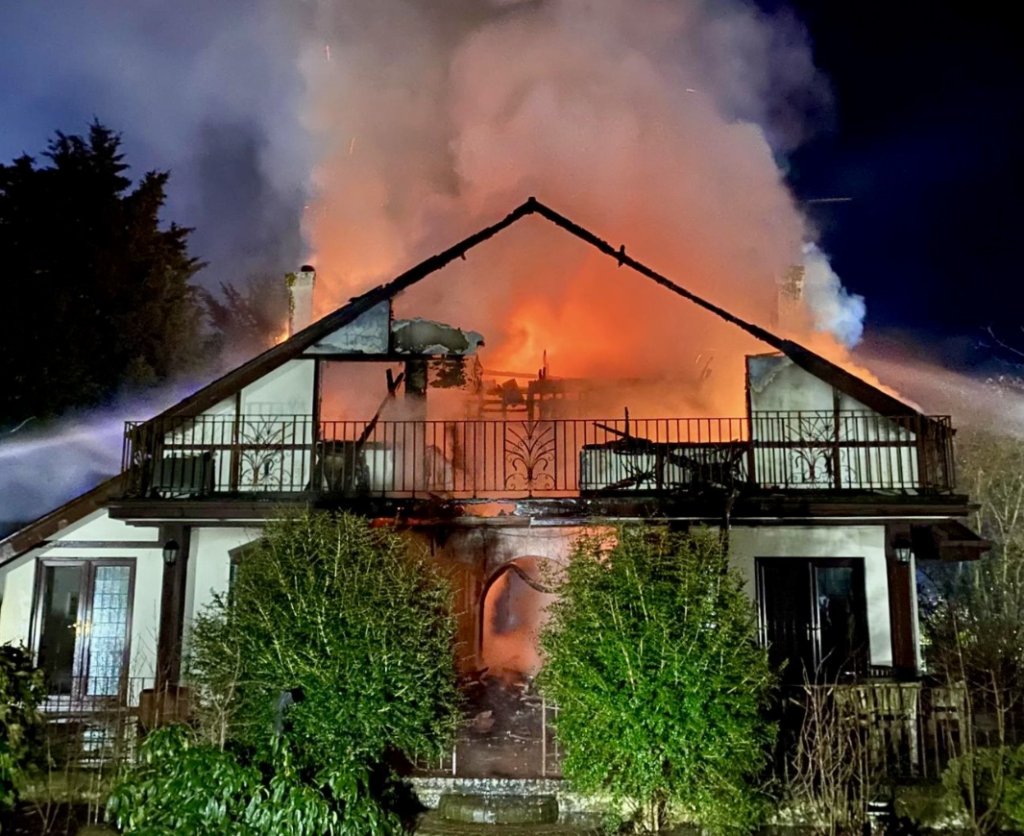 Fire Crews Rush to Haslar Marina Over Burning Smell Alarm - UKNIP