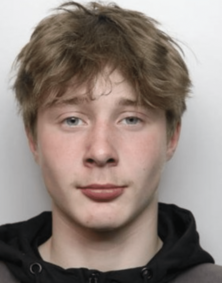 Police Appeal to Find Missing 14-Year-Old Riley from Dunstable %-% UKNIP