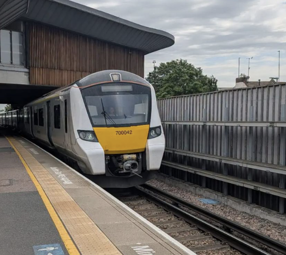 Person Struck by Train Causes Major Disruption on Southeastern and ...