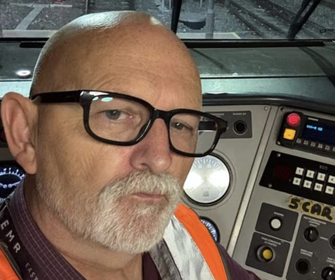 53 Still Hospitalised Including 8 Critical After Bedford Train Crash ...